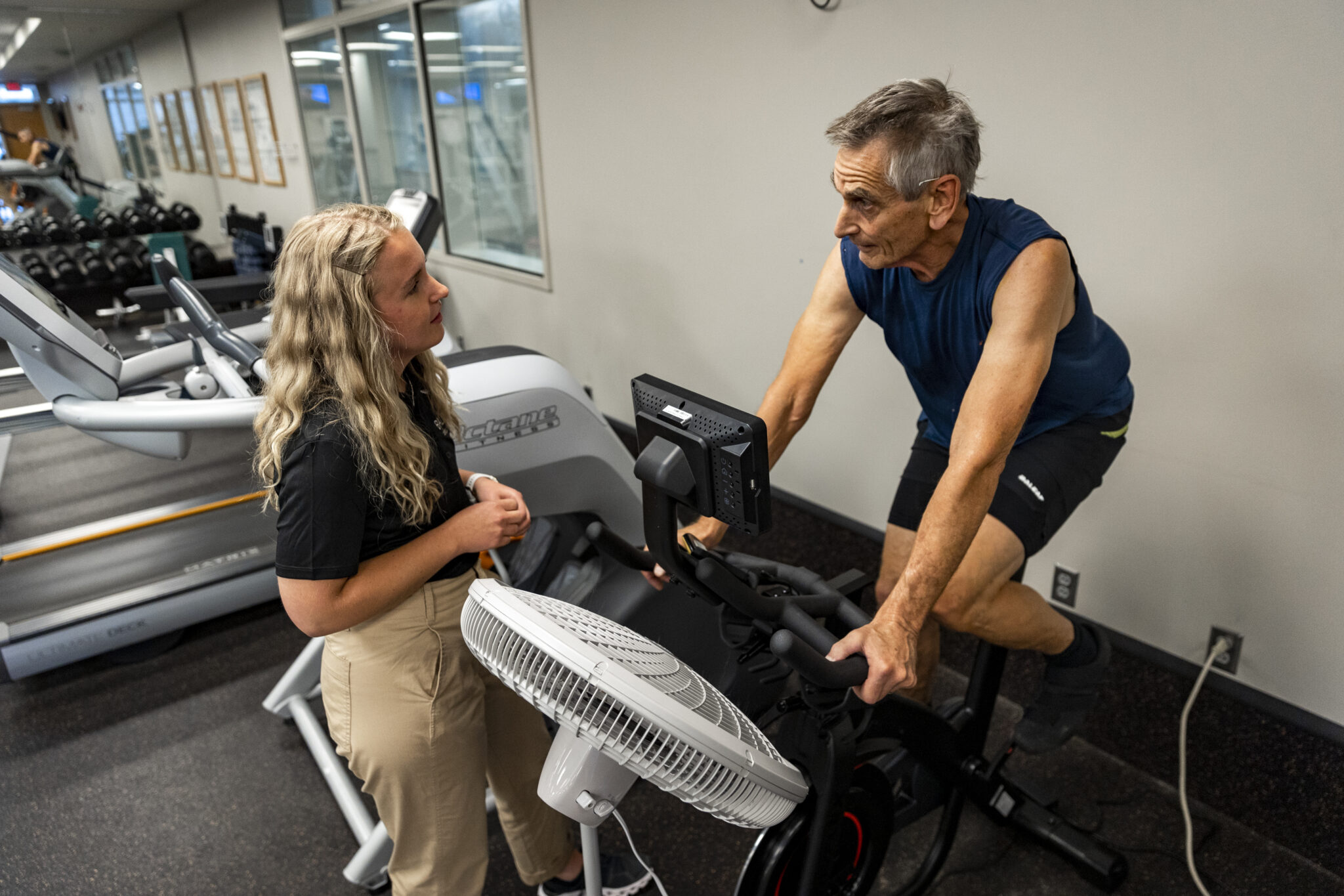 Dr. Sarah Shore-Beck leads students in personal training during EXSC ...